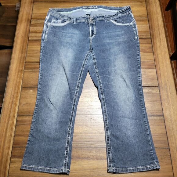 Maurices | Jeans | Maurices Denim Capri Jeans W Decorative Pockets Size ...